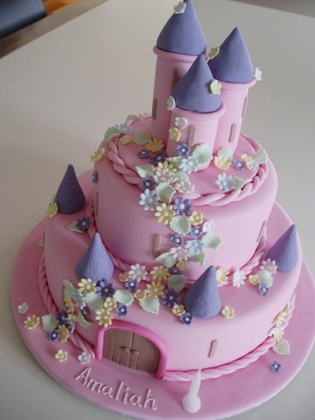 Gâteau anniversaire pour enfants - 110 idées inspirantes